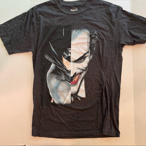 DC Comics | Shirts | Batman Joker Split Face Tshirt Tee Xlt Black Mask ...